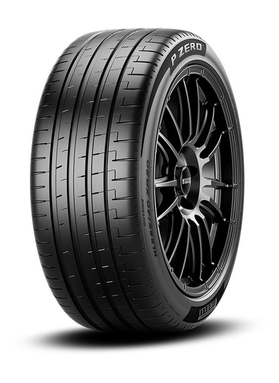 Pirelli P Zero (PZ5) tires in Quebec | Point S